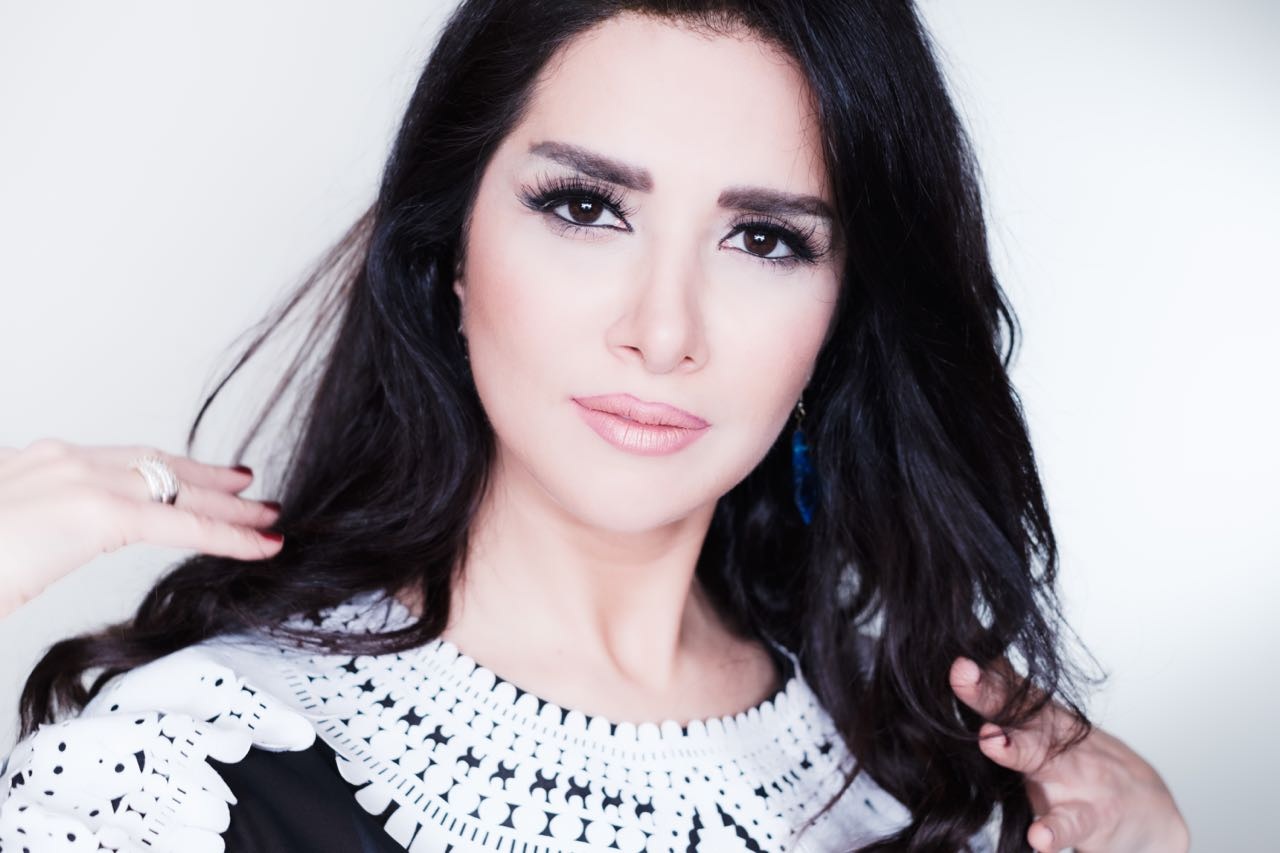 زين عوض تطلق أغنية "بلدي" وتحيي العام الجديد في أبوظبي | منوعات - صحيفة ...